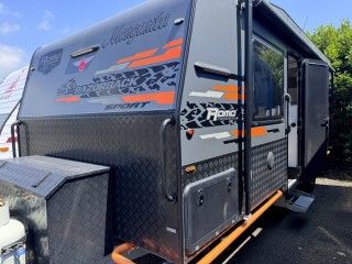 ROMA RAZORBACK SPORT 20' CARAVAN 2019 | Coastal Motorhomes and Caravans