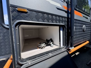 ROMA RAZORBACK SPORT 20' CARAVAN 2019